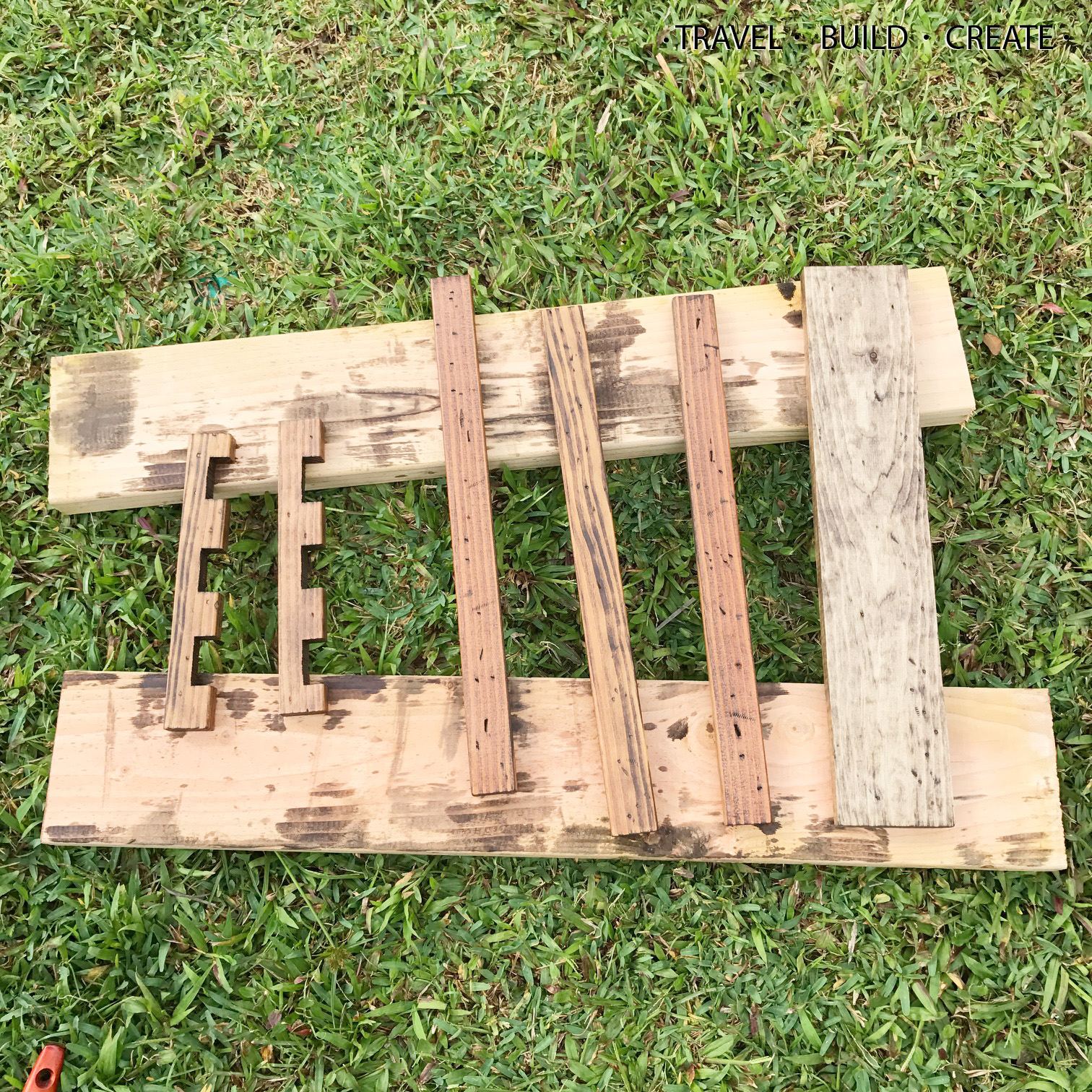 DIY Perpetual Calendar – Sliding Wood Calendar Tutorial